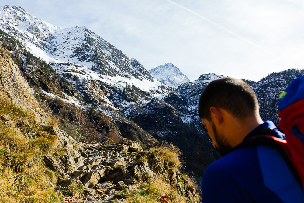 rando-pyrenees-lac-d-oo-lac-d-espingo-rose-fushia-photographie-12 ...